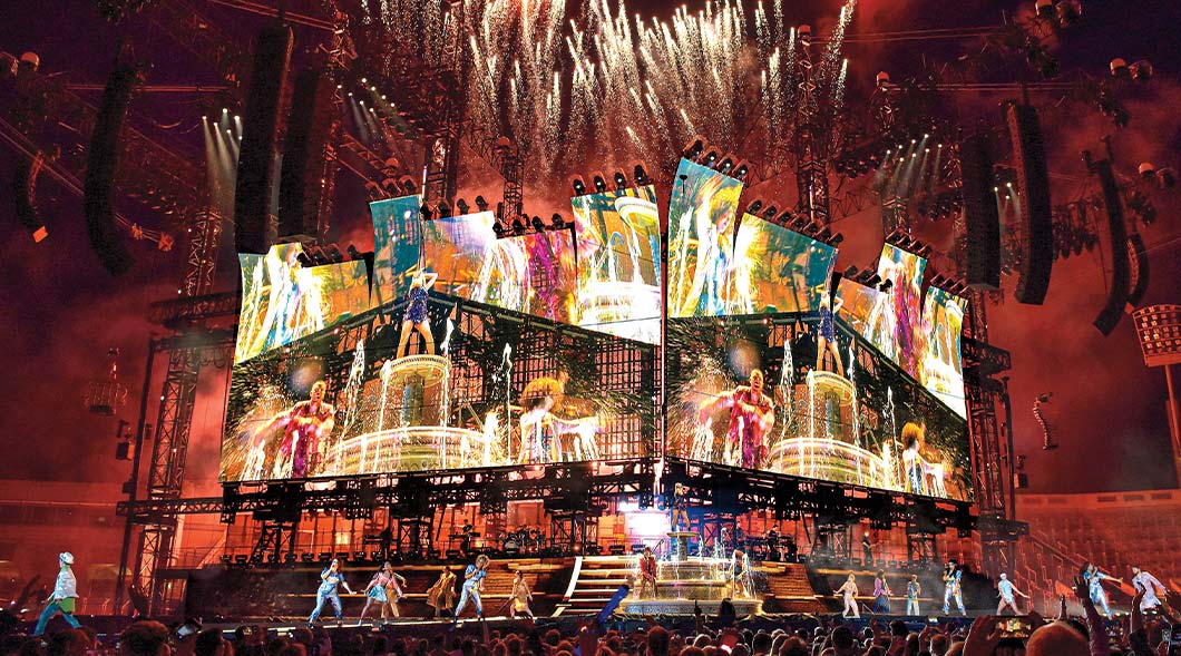 Colossal Stage Design Career Article for Students | Scholastic Art Magazine